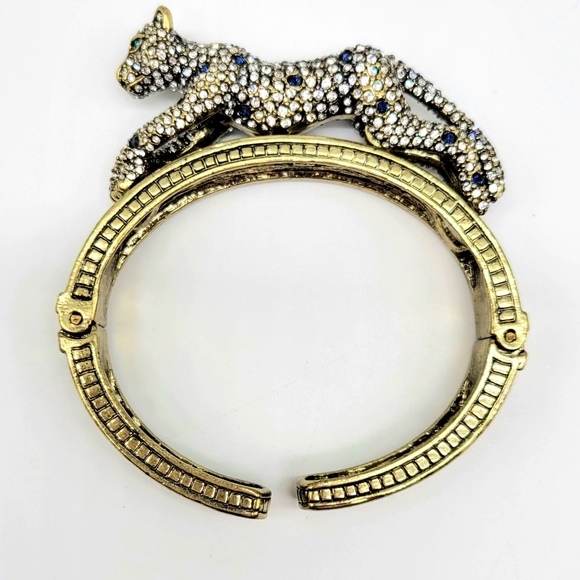 Heidi Daus | Jewelry | Heidi Daus Leopard Statement Necklace And Hinged ...
